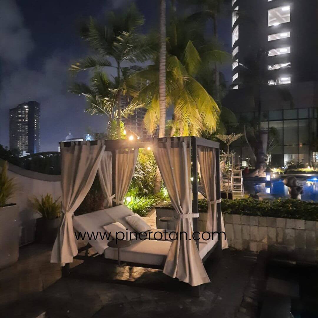 Sheraton Hotel Surabaya - Pine Rotan